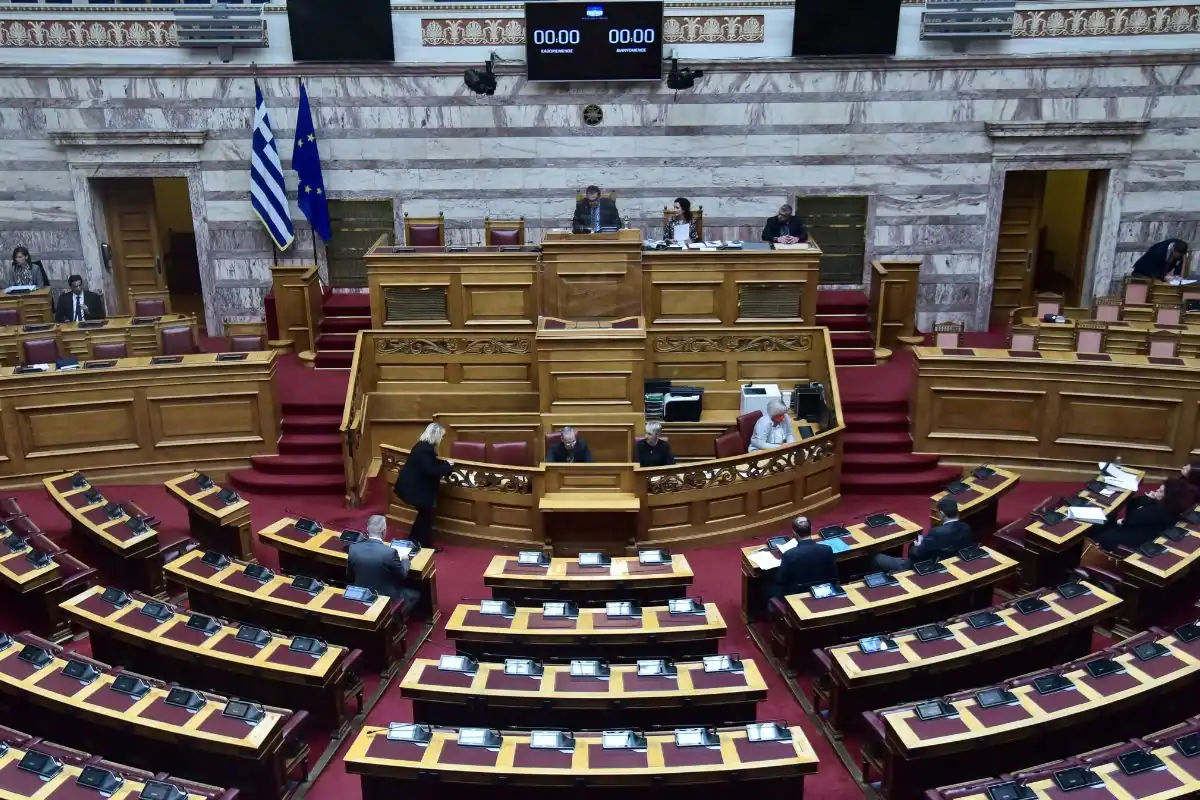 Οι 300 νέοι βουλευτές - Όλα τα ονόματα της πεντακομματικής Βουλής ...