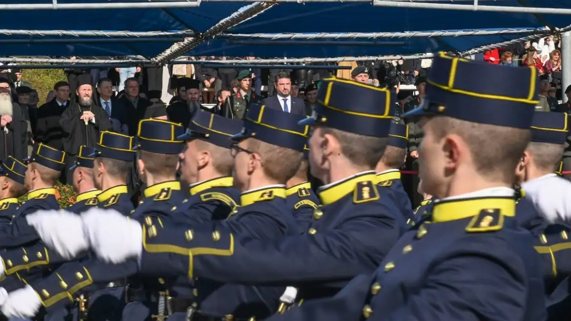 Πανελλαδικές 2023: Πτώση στις βάσεις της Ευελπίδων - Η «ακτινογραφία ...