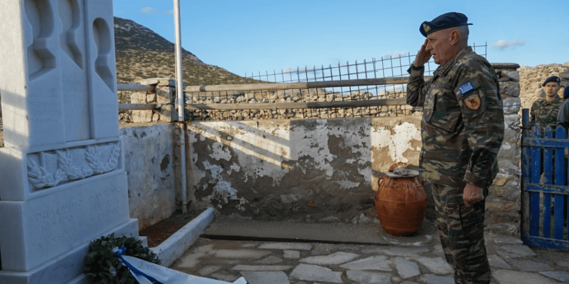 Αρχηγός ΓΕΕΘΑ: Περιοδεία στρατηγού Φλώρου σε Κίναρο, Αγαθονήσι ...
