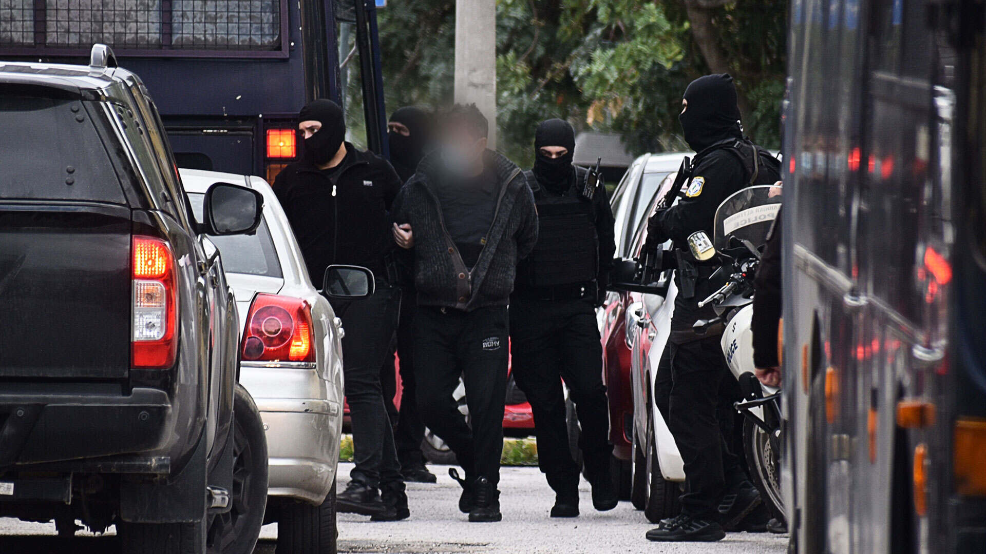 Πώς έφθασε η ΕΛ.ΑΣ. στα ίχνη των δέκα – Το DNA, οι σημειώσεις και οι ...