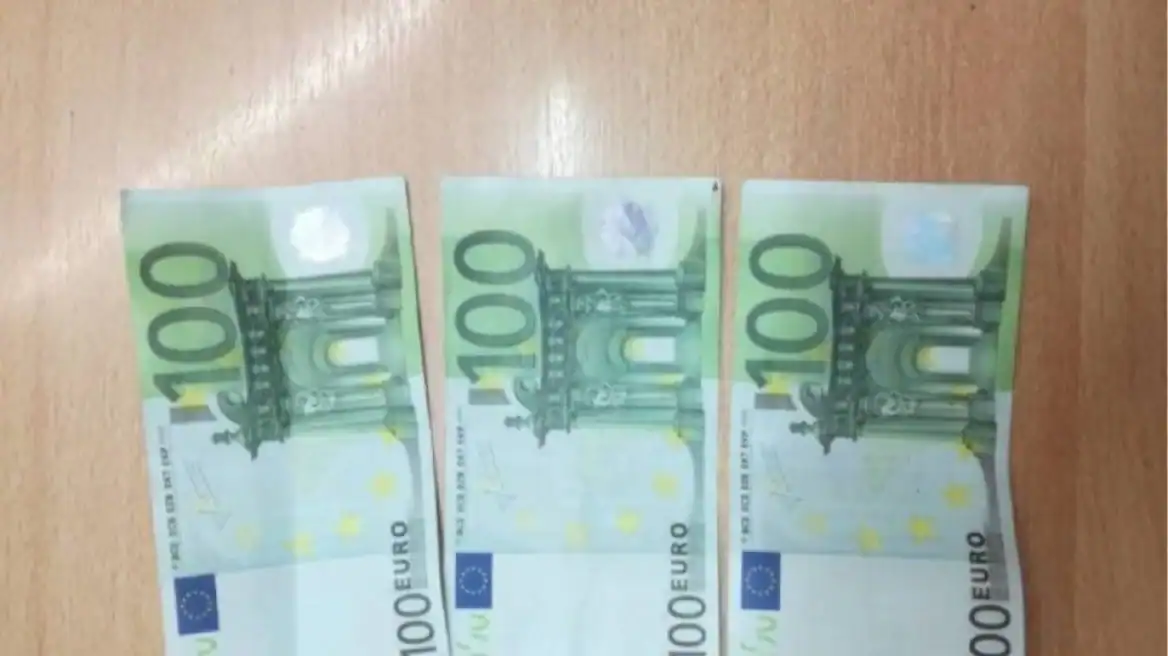 Συμμορία Πακιστανών διακινούσε πλαστά χαρτονομίσματα των €100 σε Ελλάδα ...