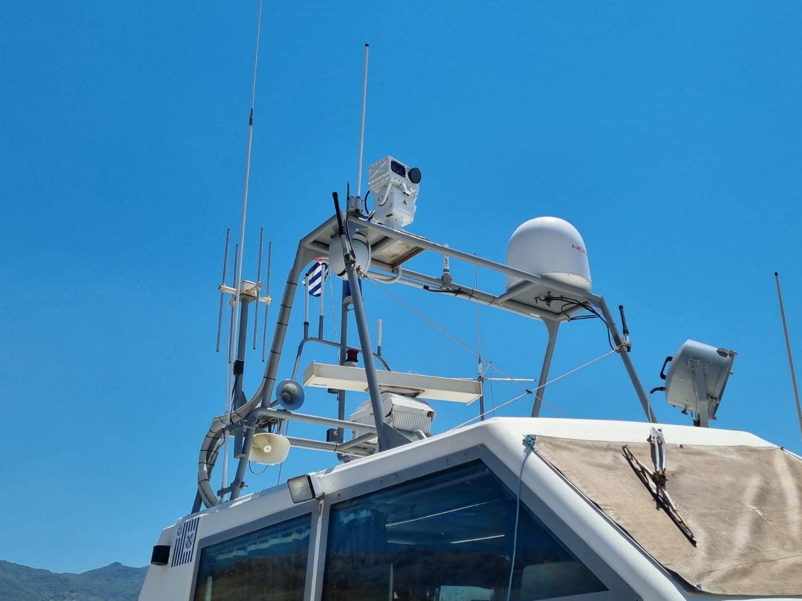 Τα νέα μάτια του ΛΣ: Miltech Hellas SUR-20LRM και SUR-400HSM - Λιμενικά ...