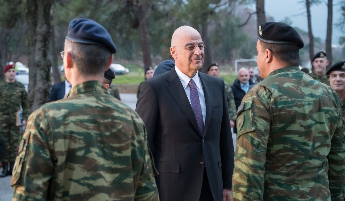 Ερωτήματα για τις αυξήσεις μισθών στις Ένοπλες Δυνάμεις - Λιμενικά Νέα ...